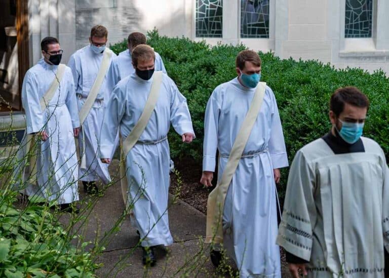 Emotions run high as Baltimore Archdiocese ordains five to priesthood ...