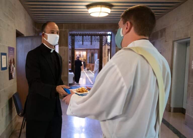 Emotions run high as Baltimore Archdiocese ordains five to priesthood ...