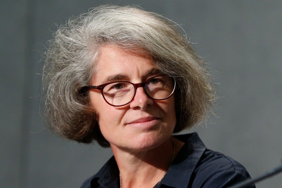 Naming undersecretaries for synod, pope gives a woman a vote - Catholic ...