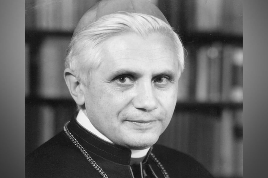 Munich abuse report incriminates retired pope; Vatican to study ...