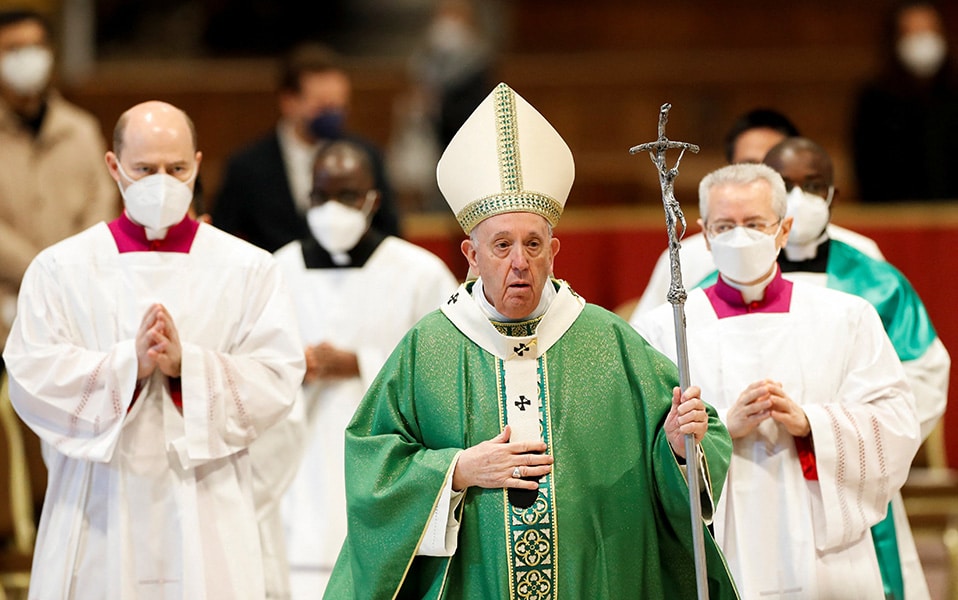 Pope confers ministries of lector, catechist on lay women and men ...