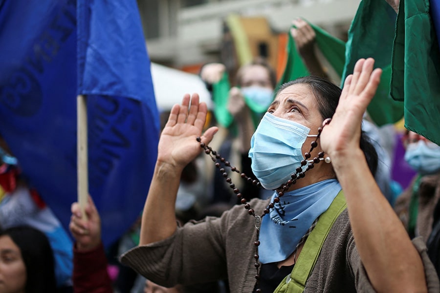 Colombian bishops express 'deep pain' over vote to decriminalize ...