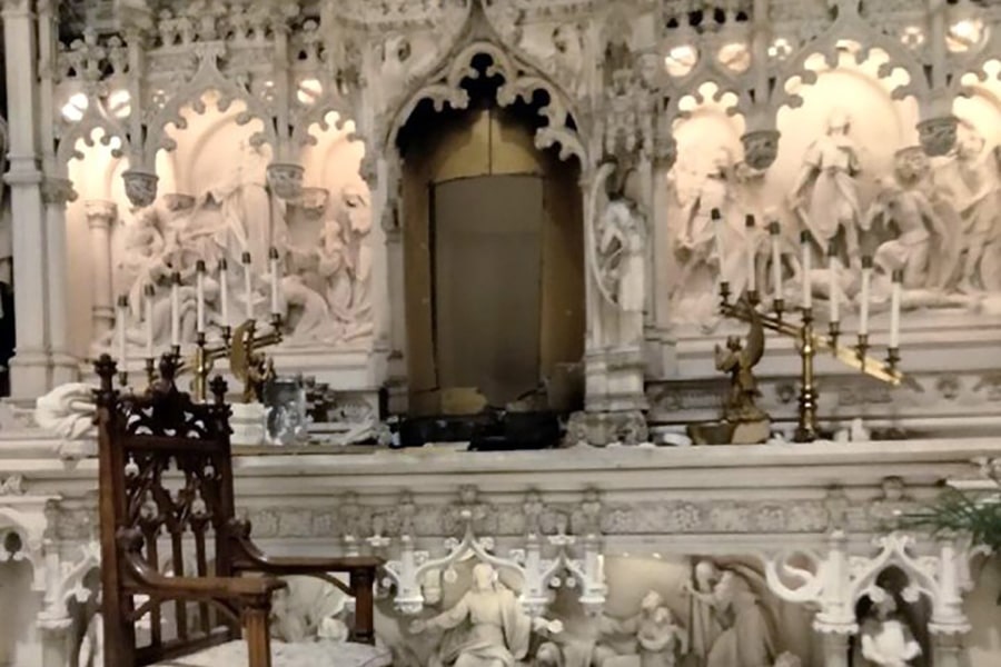 Stealing Brooklyn, N.Y., church's tabernacle is 'heinous act,' pastor ...