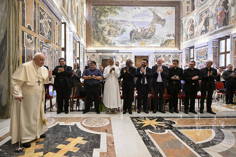Pope: Correct view of tradition nurtures beauty, grandeur of the ...