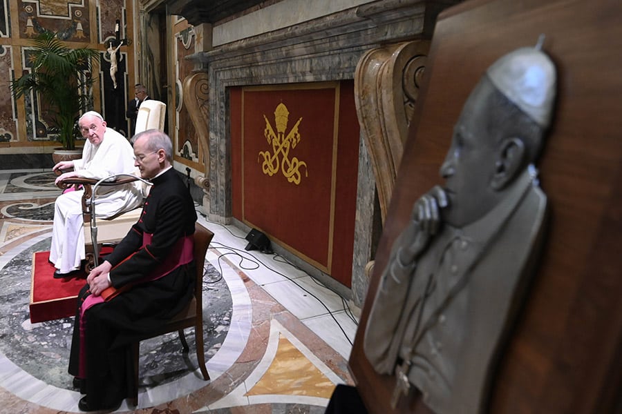 Pope urges scientists to work for peace, protect the planet - Catholic ...