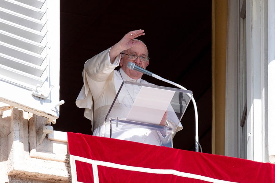 Prayer revitalizes the soul, pope says at Angelus - Catholic Review