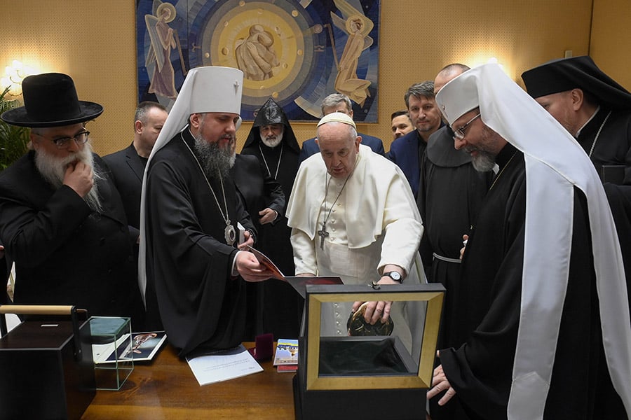 Pope thanks Ukrainian religious leaders for unity in the face of ...