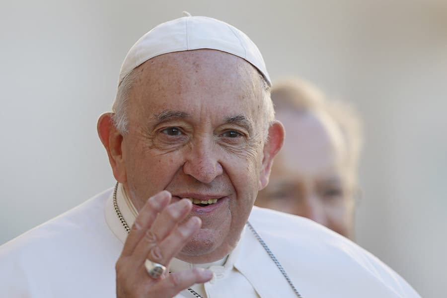 Jesus asks that no one be excluded from his table, pope says - Catholic ...