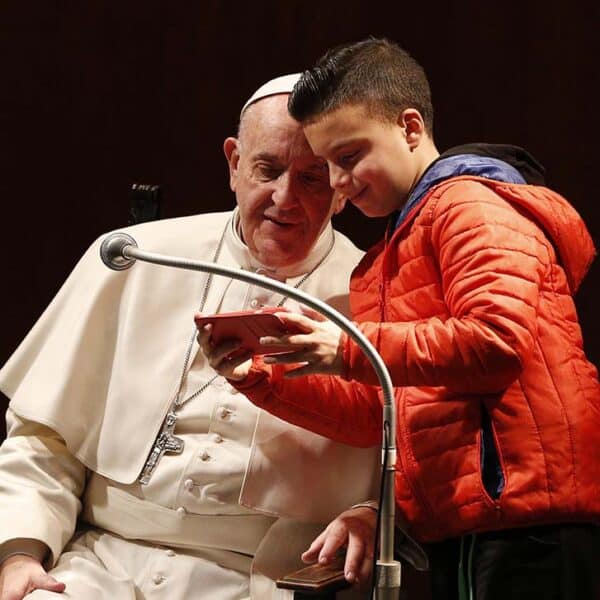 Pope from 'ends of the earth' brings new style to Rome - Catholic Review