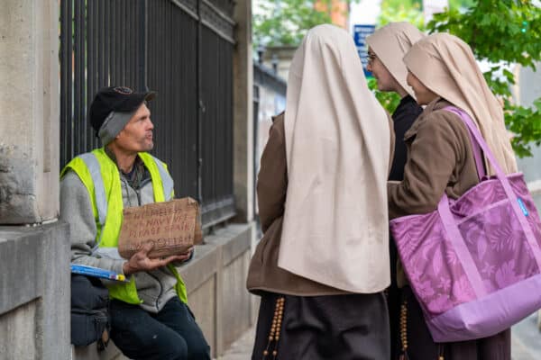 Sisters Poor of Jesus Christ bring love to troubled streets - Catholic ...