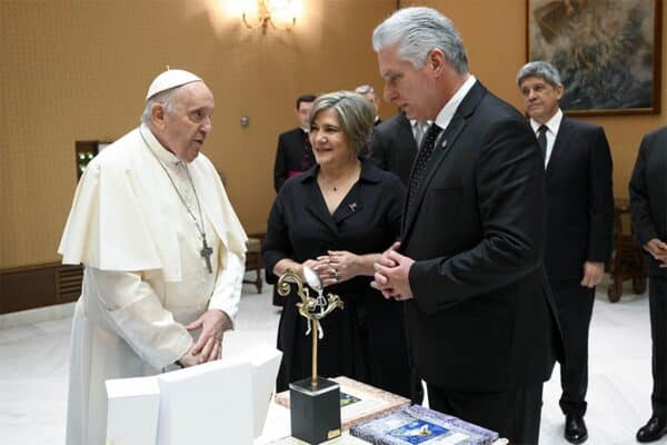 Pope meets Cuban president at Vatican - Catholic Review