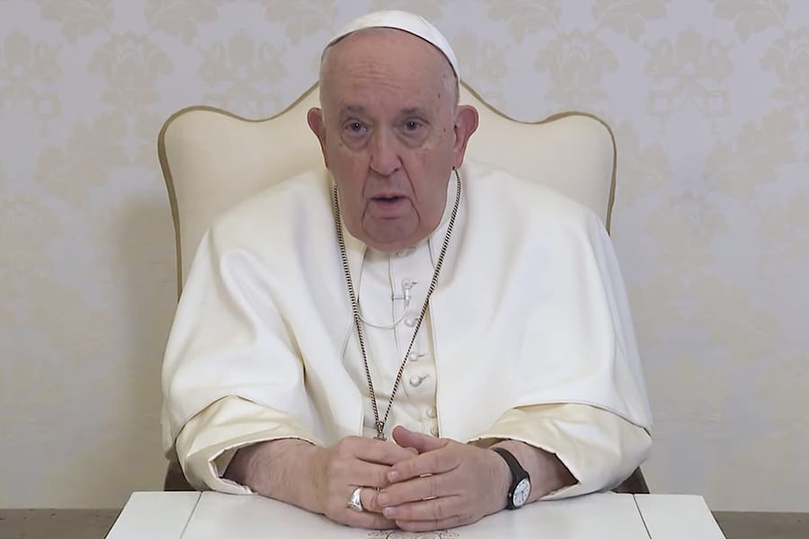 Pope prays for WYD: The church is not a 'club' for the elderly ...