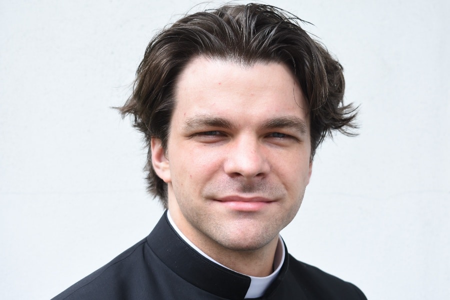 Letters reveal disgraced Alabama priest believes he is married to 18 ...