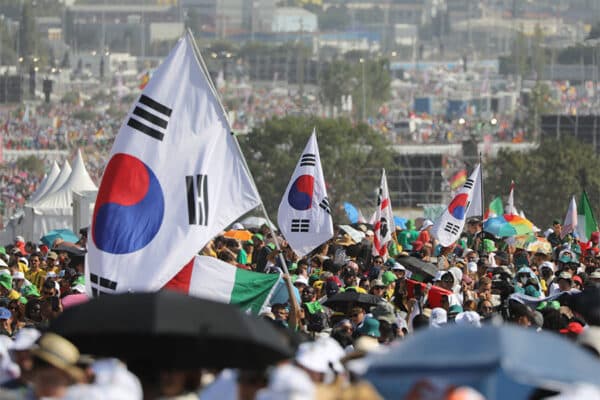 Pope hears young people's confessions in WYD 'Reconciliation Park ...