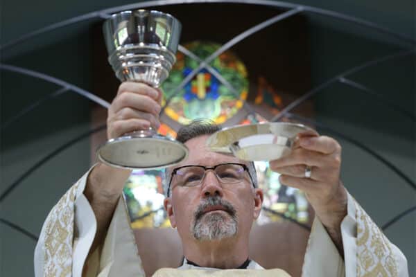 Welcome back to Mass: Five benefits of receiving the Eucharist ...