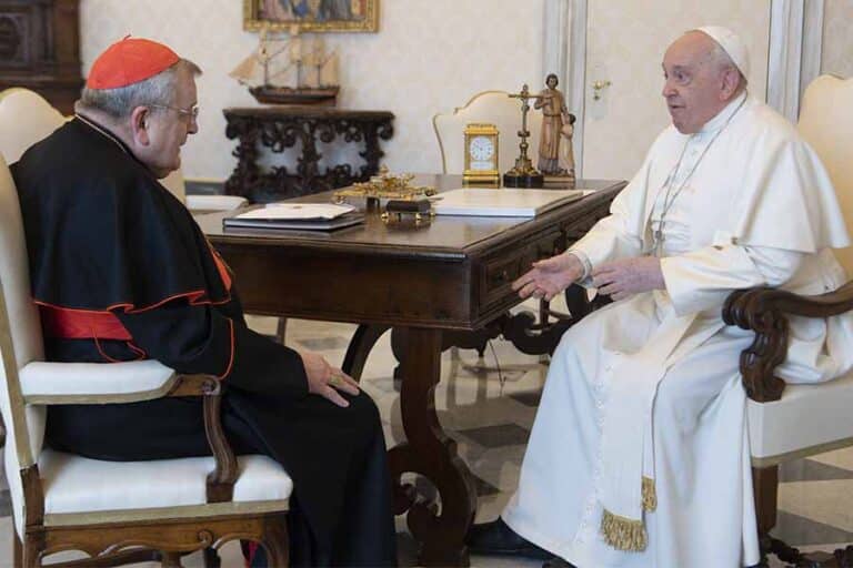 Pope meets with U.S. Cardinal Burke - Catholic Review