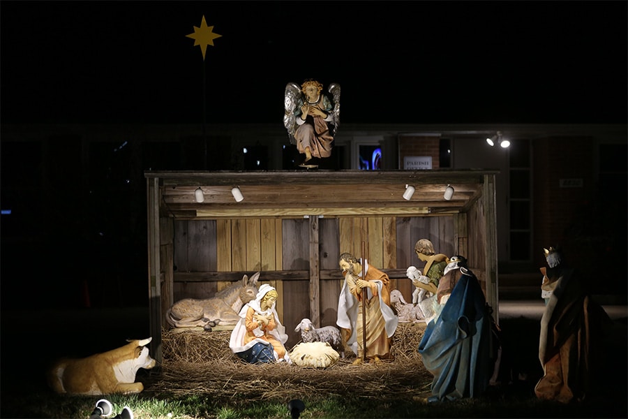 Question Corner: How accurate are the Nativity scenes outside our ...