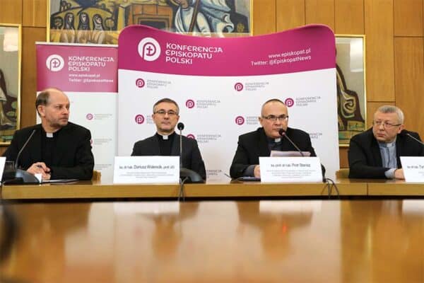 Poland's bishops pledge dialogue with new government; others see ...
