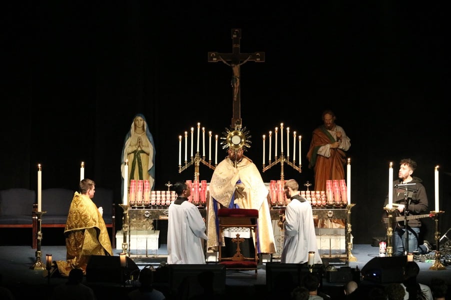 Mount 2000 inspires eucharistic devotion - Catholic Review