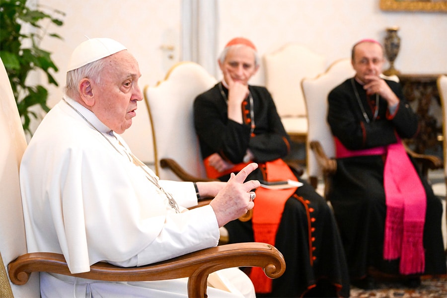 Religious brothers can be superiors of orders with priests, pope says ...