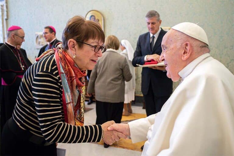 Pope names bishop, former U.S. police colonel to safeguarding ...