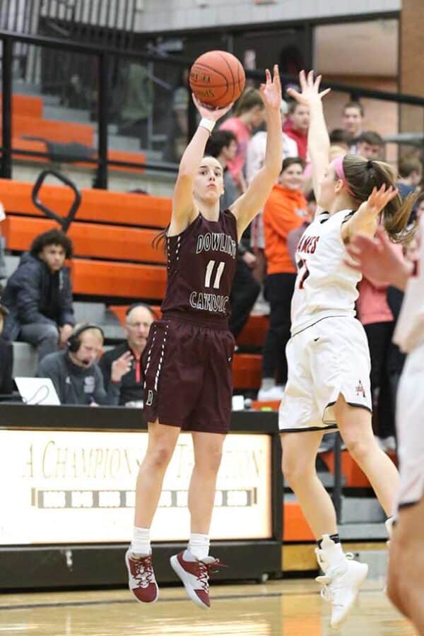 'Caitlin Clark has the world by her fingertips': Iowa Hawkeyes ...