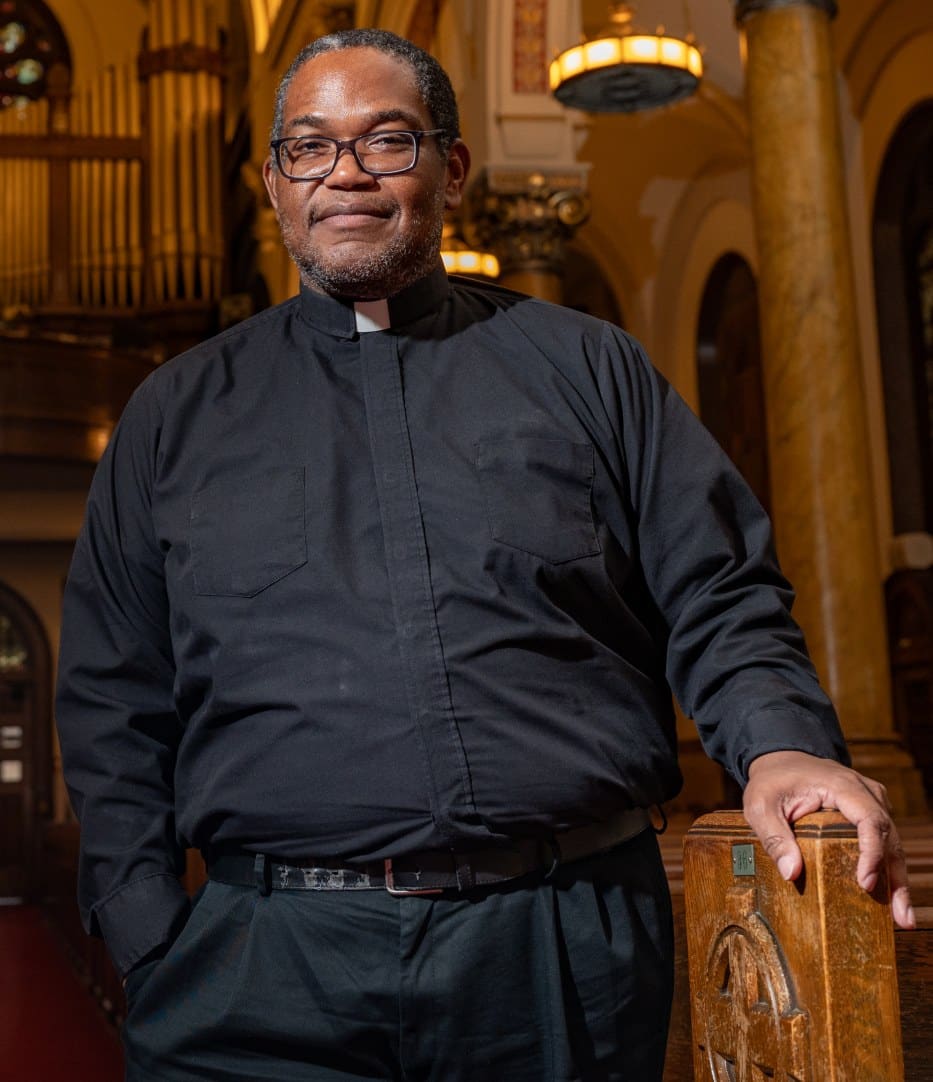 Mourners gather at Highlandtown church to remember fallen construction ...