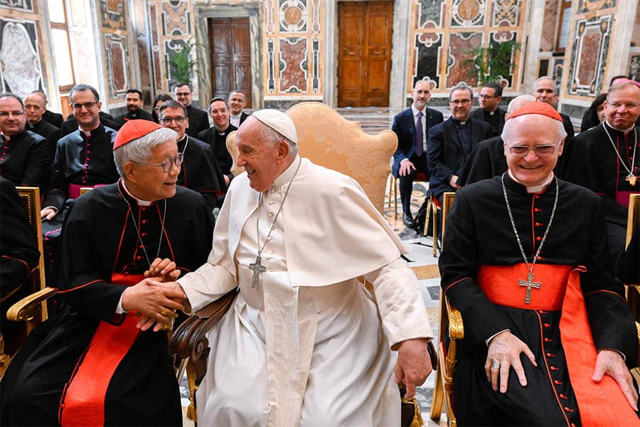 Pope thanks priests for faithful, generous dedication to their flock ...