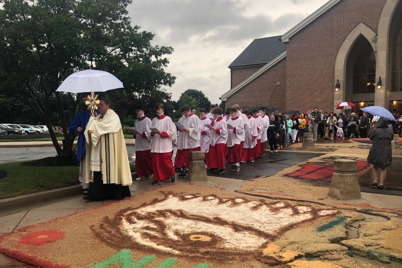 National Eucharist Pilgrimage meets rain and prayers at first Maryland ...