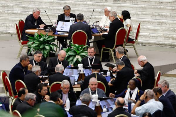 Synod begins looking at institutional changes to promote synodality ...