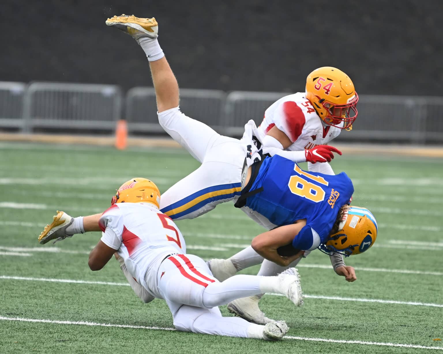 Senior QB guides Loyola Blakefield past Calvert Hall in the 104th ...