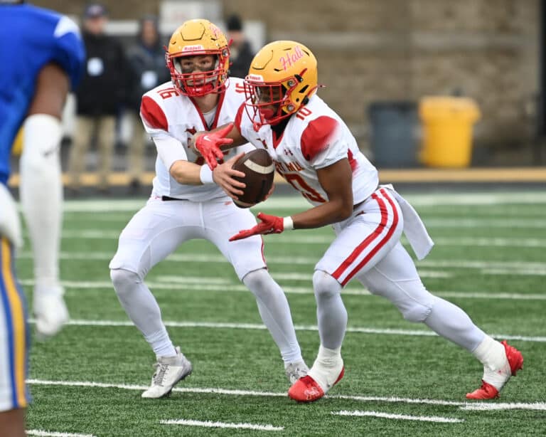 Senior QB guides Loyola Blakefield past Calvert Hall in the 104th ...