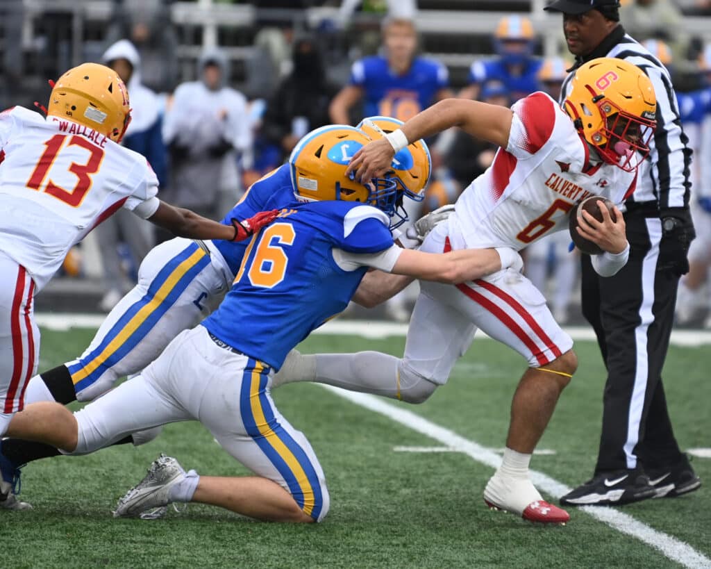 Senior QB guides Loyola Blakefield past Calvert Hall in the 104th ...