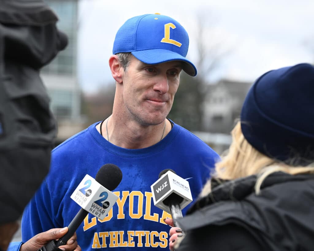 Senior QB guides Loyola Blakefield past Calvert Hall in the 104th ...