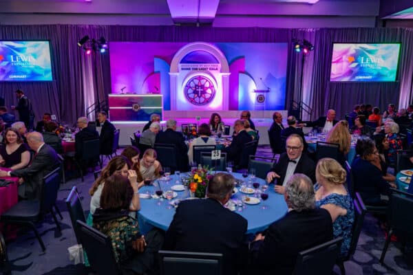 Education gala raises $1.1 million with ‘testament to Catholic ...