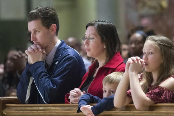 Pew study finds Mass divide among U.S. Catholics looking for 'inclusive ...