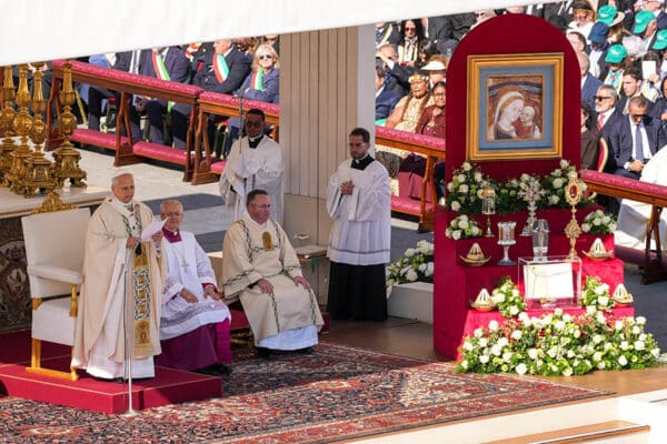 Making saints: How does the canonization process work? - Catholic Review