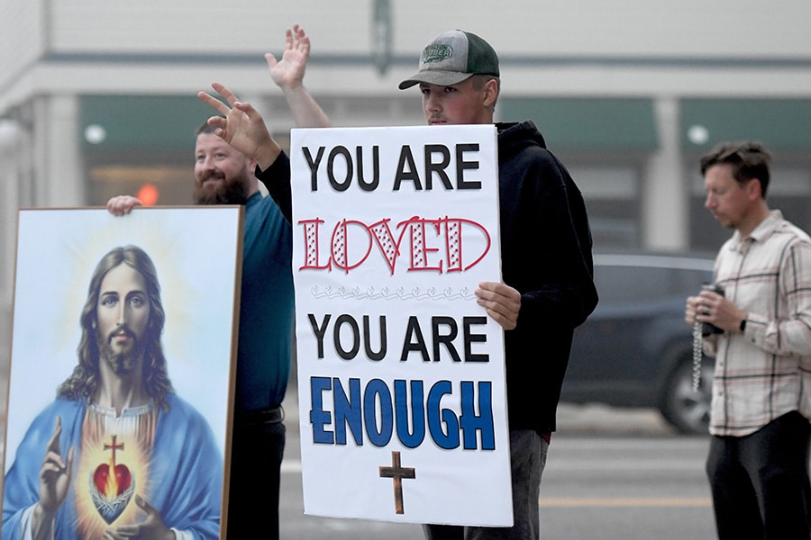 Missionary of mercy priest: 'Be Christ to all people' in a world ...