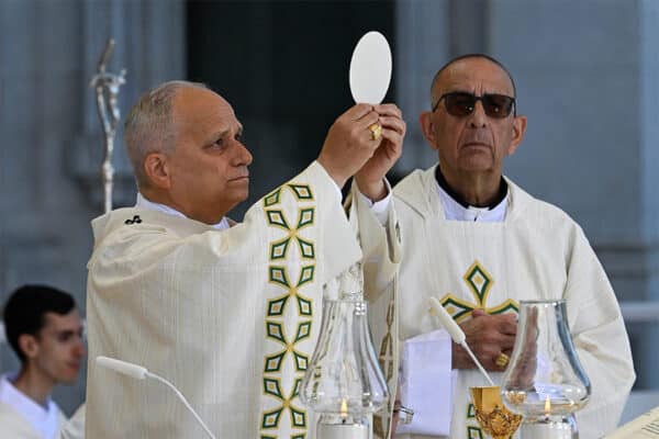 Pope Leo's Corpus Christi Mass and procession in Madrid draws 1.2 ...