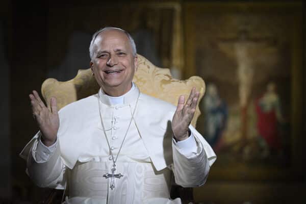 Pope Leo XIV brings dad joke energy to the papacy - Catholic News Agency