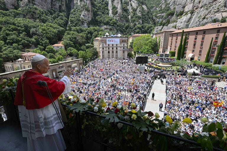 Papal Spain trip: 2.5 million participants, revenue over $174 million ...